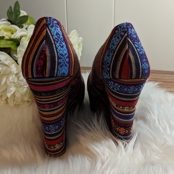 Steve Madden | Shoes | Steve Madden Pammy Fabric Platform Wedge Heels ...